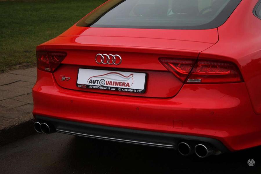 Red Audi S7 2014 in Vilnius, with an engine capacity of 3.99 L and mileage of 183 thousand km for 19200 €, photo 10 on AUTOMOTO.COM.LV