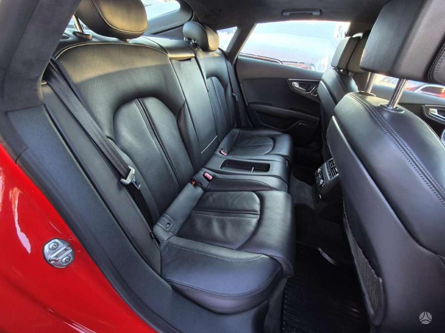 Red Audi S7 2014 in Vilnius, with an engine capacity of 3.99 L and mileage of 183 thousand km for 19200 €, photo 9 on AUTOMOTO.COM.LV