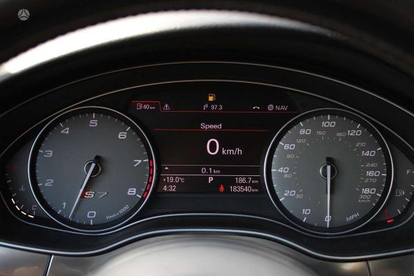 Red Audi S7 2014 in Vilnius, with an engine capacity of 3.99 L and mileage of 184 thousand km for 19200 €, photo 7 on AUTOMOTO.COM.LV