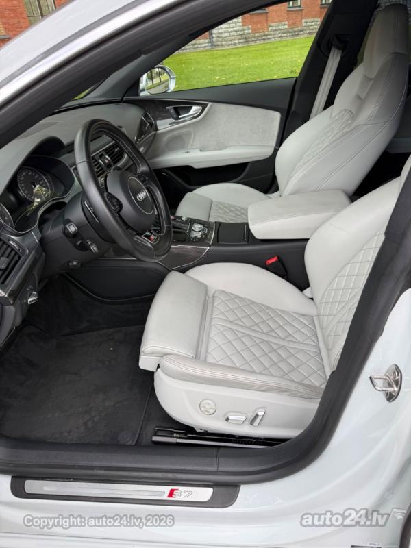 White Audi S7 2015 in Tallinn, with an engine capacity of 3.99 L and mileage of 36 thousand km for 43500 €, photo 8 on AUTOMOTO.COM.LV
