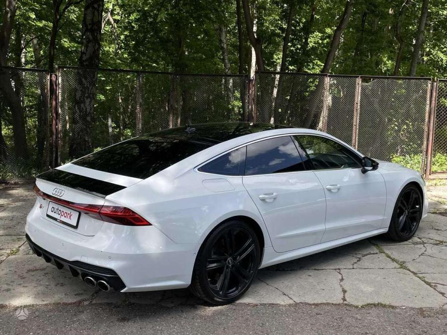 White Audi S7 2022 in Vilnius, with an engine capacity of 2.89 L and mileage of 61 thousand km for 49900 €, photo 7 on AUTOMOTO.COM.LV
