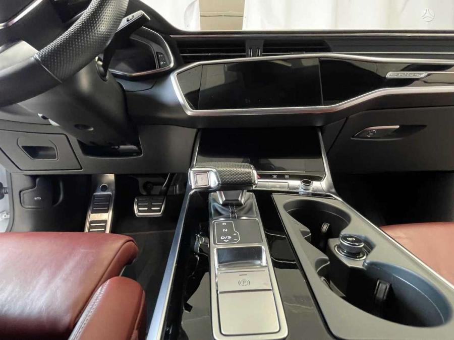 White Audi S7 2022 in Vilnius, with an engine capacity of 2.89 L and mileage of 61 thousand km for 49900 €, photo 24 on AUTOMOTO.COM.LV