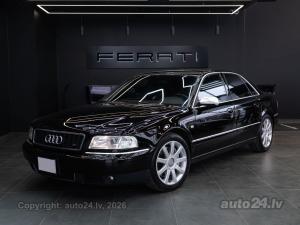 Melns Audi S8 2001 Tallina, ar dzinēja tilpumu 4.20 L un nobraukumu 83 tūkst. km par 26000 €, foto  vietnē AUTOMOTO.COM.LV