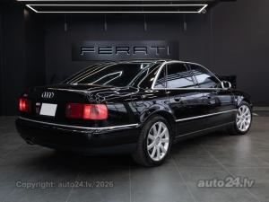 Melns Audi S8 2001 Tallina, ar dzinēja tilpumu 4.20 L un nobraukumu 83 tūkst. km par 26000 €, foto 3 vietnē AUTOMOTO.COM.LV