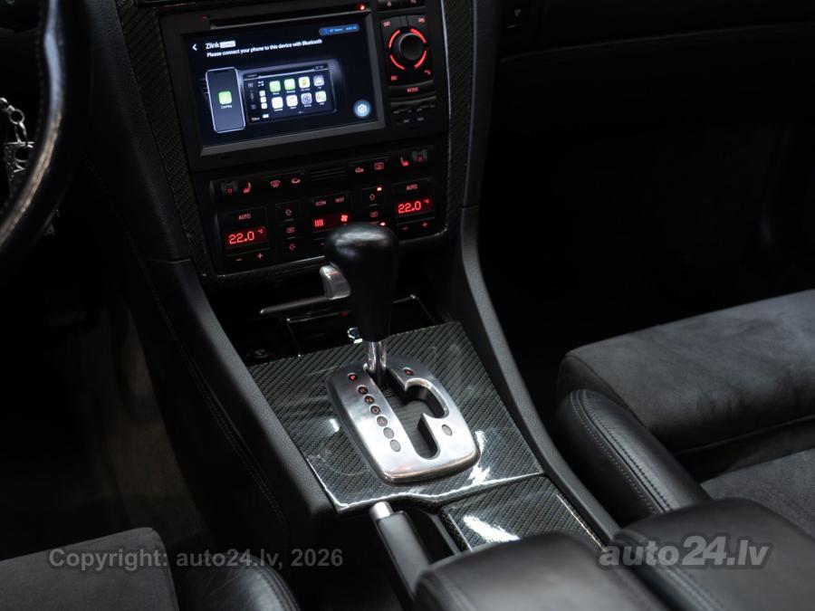 Melns Audi S8 2001 Tallina, ar dzinēja tilpumu 4.20 L un nobraukumu 83 tūkst. km par 26000 €, foto 11 vietnē AUTOMOTO.COM.LV