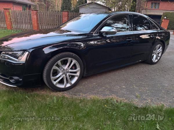Melns Audi S8 2012 Tallina, ar dzinēja tilpumu 4.00 L un nobraukumu 116 tūkst. km par 26900 €, foto 3 vietnē AUTOMOTO.COM.LV