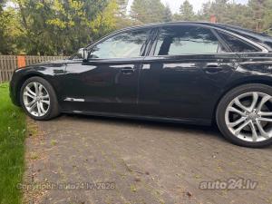 Black Audi S8 2012 in Tallinn, with an engine capacity of 4.00 L and mileage of 116 thousand km for 26900 €, photo 5 on AUTOMOTO.COM.LV