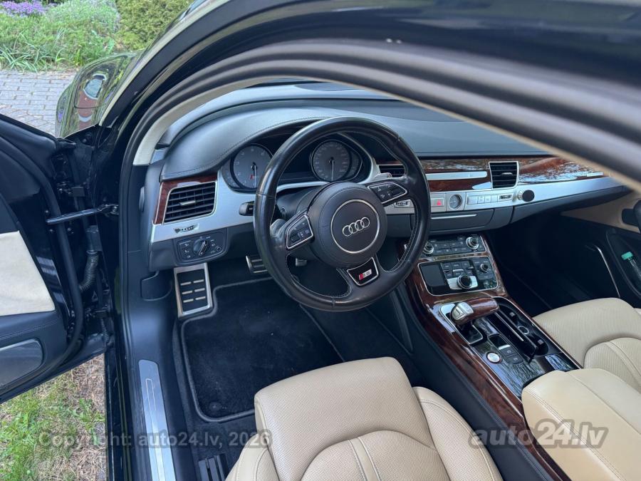 Black Audi S8 2012 in Tallinn, with an engine capacity of 4.00 L and mileage of 116 thousand km for 26900 €, photo 9 on AUTOMOTO.COM.LV