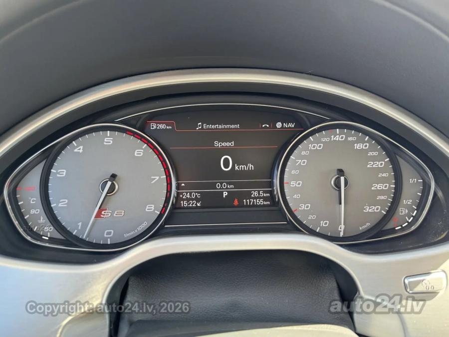 Черный Ауди С8 2012 в Таллин, объемом двигателя 4.00 л и пробегом 117 тыс. км за 27995 €, фото 15 на AUTOMOTO.COM.LV