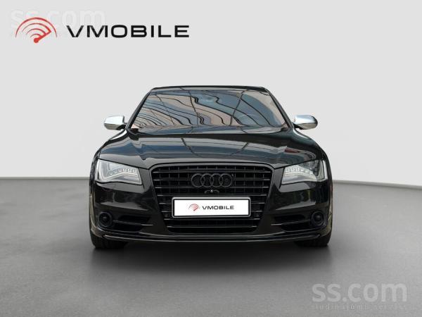 Audi S8 2012 in Riga on AUTOMOTO.COM.LV Black Audi S8 2012 in Riga, with an engine capacity of 4.00 L and mileage of 137 thousand km for 25990 €, photo 4 on AUTOMOTO.COM.LV