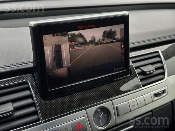 Audi S8 2012 in Riga on AUTOMOTO.COM.LV Black Audi S8 2012 in Riga, with an engine capacity of 4.00 L and mileage of 137 thousand km for 25990 €, photo 11 on AUTOMOTO.COM.LV