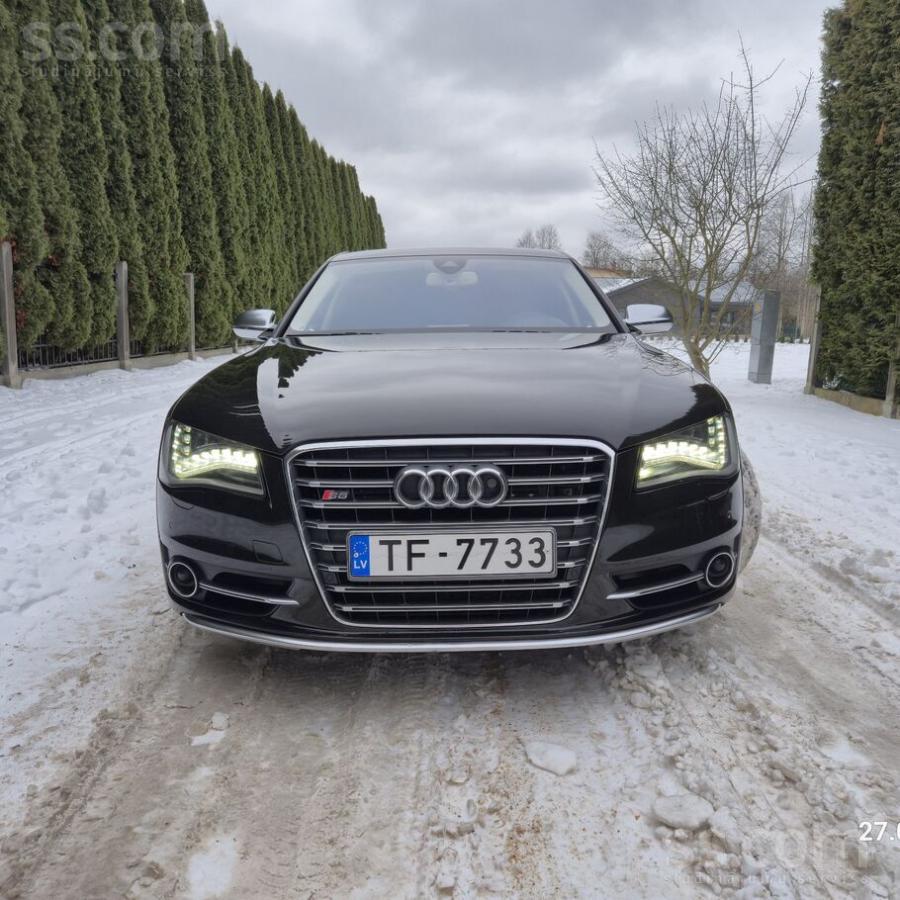 Black Audi S8 2013 in Jurmala, with an engine capacity of 4.00 L and mileage of 173 thousand km for 28500 €, photo 1 on AUTOMOTO.COM.LV