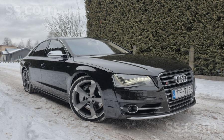 Black Audi S8 2013 in Jurmala, with an engine capacity of 4.00 L and mileage of 173 thousand km for 28500 €, photo 2 on AUTOMOTO.COM.LV