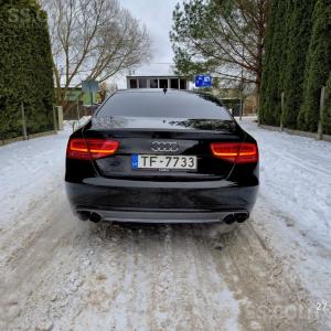 Black Audi S8 2013 in Jurmala, with an engine capacity of 4.00 L and mileage of 173 thousand km for 28500 €, photo 6 on AUTOMOTO.COM.LV
