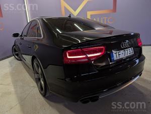 Black Audi S8 2013 in Jurmala, with an engine capacity of 4.00 L and mileage of 173 thousand km for 25000 €, photo 7 on AUTOMOTO.COM.LV