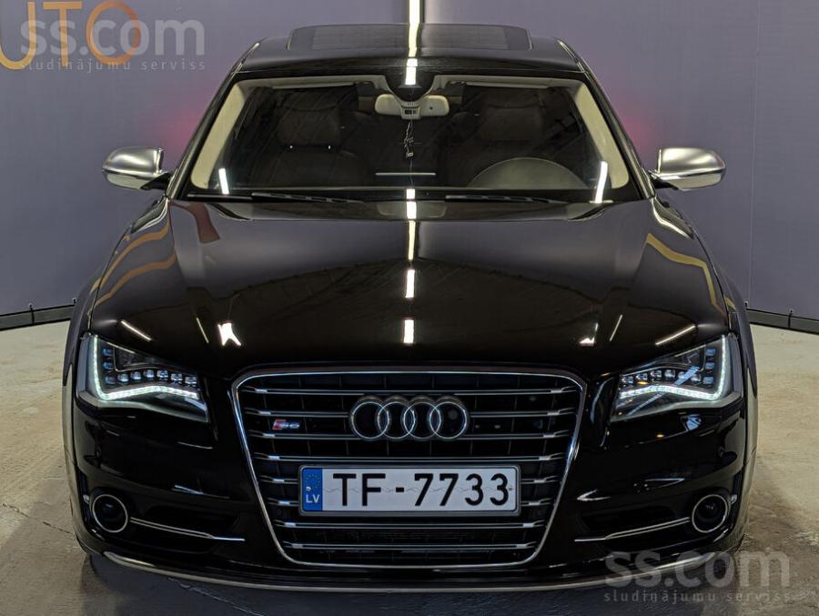 Black Audi S8 2013 in Jurmala, with an engine capacity of 4.00 L and mileage of 173 thousand km for 25000 €, photo 10 on AUTOMOTO.COM.LV