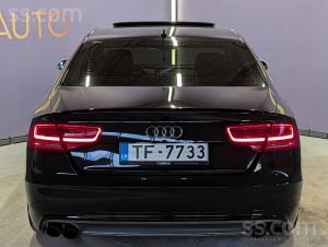 Black Audi S8 2013 in Jurmala, with an engine capacity of 4.00 L and mileage of 173 thousand km for 25000 €, photo 11 on AUTOMOTO.COM.LV