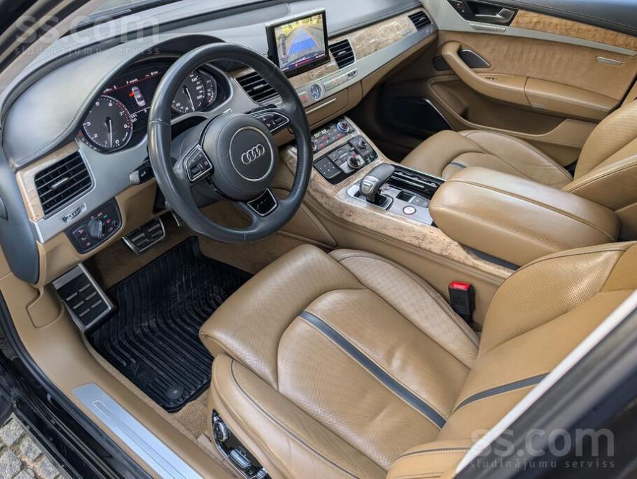 Black Audi S8 2013 in Jurmala, with an engine capacity of 4.00 L and mileage of 173 thousand km for 25000 €, photo 12 on AUTOMOTO.COM.LV