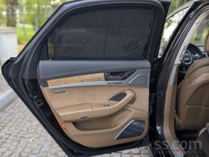 Black Audi S8 2013 in Jurmala, with an engine capacity of 4.00 L and mileage of 173 thousand km for 25000 €, photo 13 on AUTOMOTO.COM.LV
