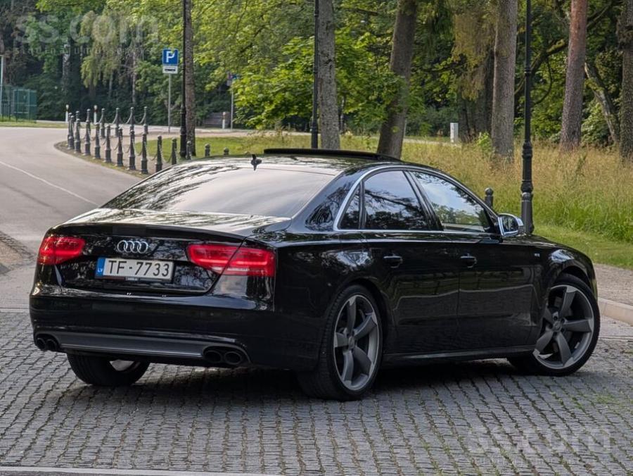 Melns Audi S8 2013 Jūrmala, ar dzinēja tilpumu 4.00 L un nobraukumu 174 tūkst. km par 26000 €, foto 4 vietnē AUTOMOTO.COM.LV