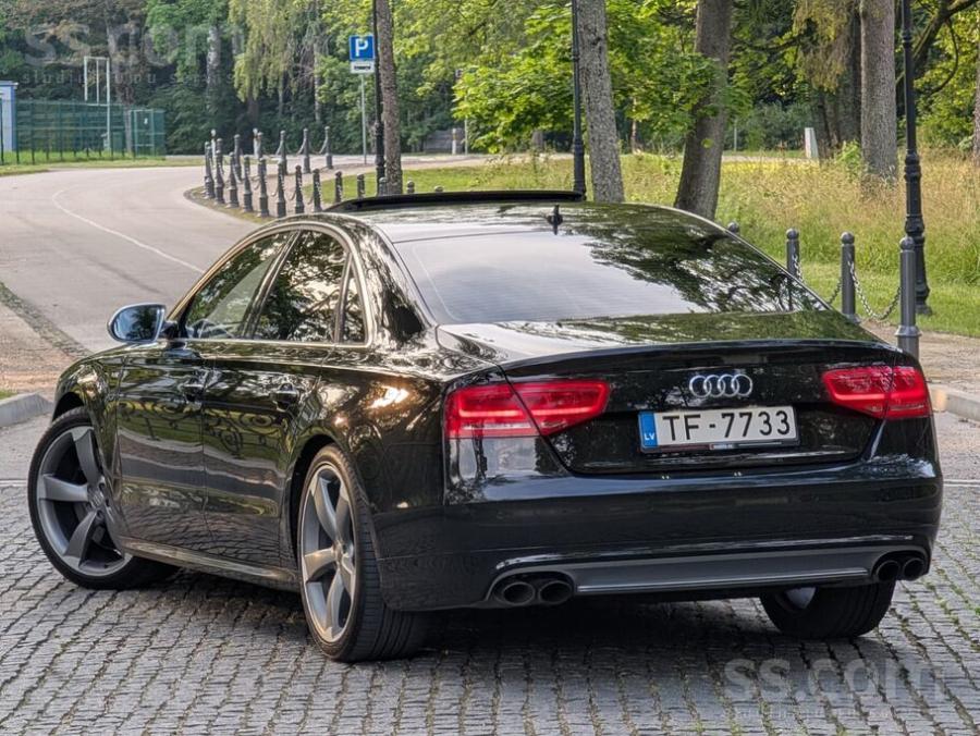 Melns Audi S8 2013 Jūrmala, ar dzinēja tilpumu 4.00 L un nobraukumu 174 tūkst. km par 26000 €, foto 5 vietnē AUTOMOTO.COM.LV