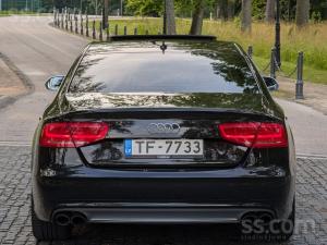 Melns Audi S8 2013 Jūrmala, ar dzinēja tilpumu 4.00 L un nobraukumu 174 tūkst. km par 26000 €, foto 6 vietnē AUTOMOTO.COM.LV