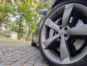 Melns Audi S8 2013 Jūrmala, ar dzinēja tilpumu 4.00 L un nobraukumu 174 tūkst. km par 26000 €, foto 19 vietnē AUTOMOTO.COM.LV