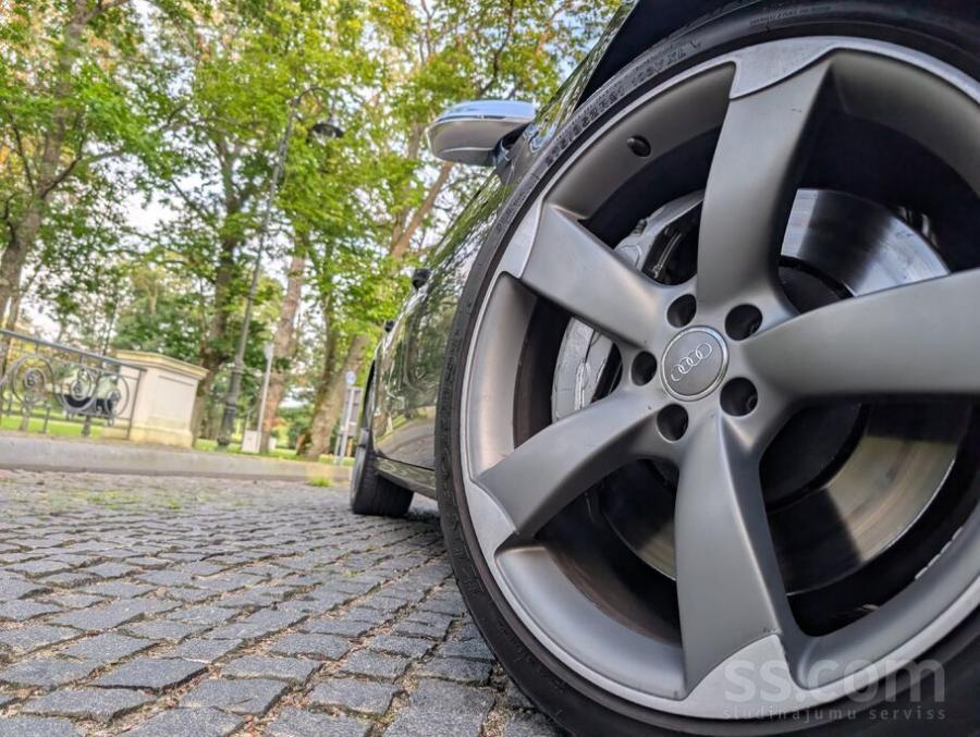 Melns Audi S8 2013 Jūrmala, ar dzinēja tilpumu 4.00 L un nobraukumu 174 tūkst. km par 26000 €, foto 19 vietnē AUTOMOTO.COM.LV