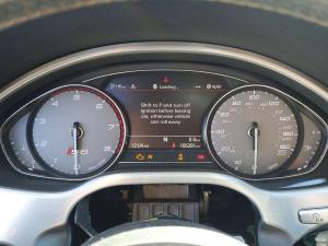 Black Audi S8 2013 in Vilnius, with an engine capacity of 3.99 L and mileage of 105 thousand km for 5999 €, photo 11 on AUTOMOTO.COM.LV