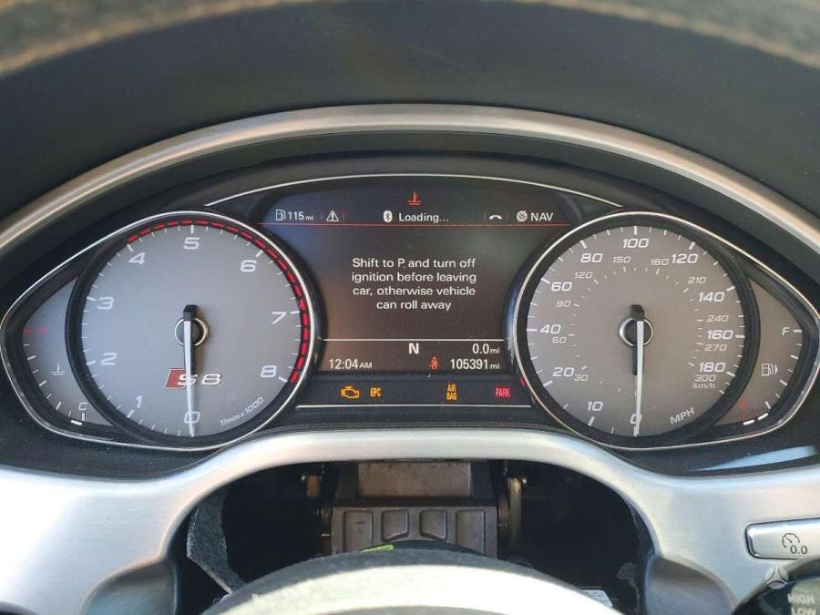 Melns Audi S8 2013 Viļņa, ar dzinēja tilpumu 3.99 L un nobraukumu 105 tūkst. km par 5999 €, foto 9 vietnē AUTOMOTO.COM.LV