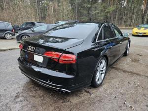 Melns Audi S8 2015 Tallina, ar dzinēja tilpumu 3.99 L un nobraukumu 280 tūkst. km par 14900 €, foto 4 vietnē AUTOMOTO.COM.LV