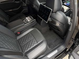 Черный Ауди С8 2020 в Шяуляй, объемом двигателя 4.00 л и пробегом 90 тыс. км за 69990 €, фото 23 на AUTOMOTO.COM.LV