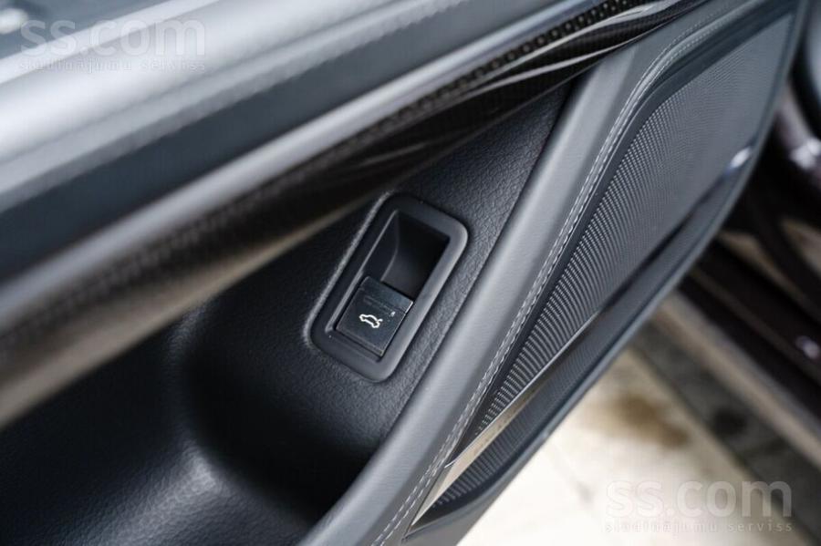 Melns Audi S8 2020 Rīga, ar dzinēja tilpumu 4.00 L un nobraukumu 68 tūkst. km par 79900 €, foto 11 vietnē AUTOMOTO.COM.LV
