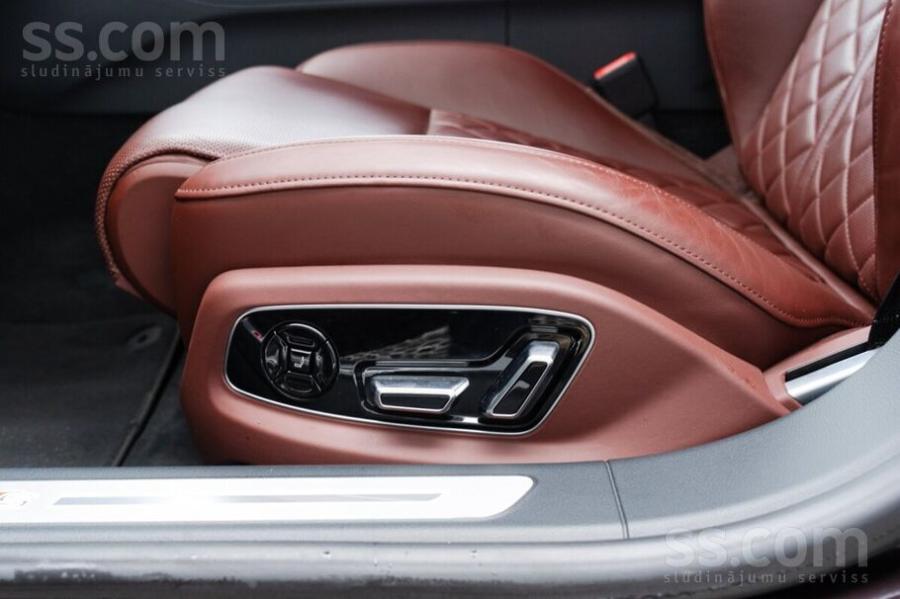 Melns Audi S8 2020 Rīga, ar dzinēja tilpumu 4.00 L un nobraukumu 68 tūkst. km par 79900 €, foto 13 vietnē AUTOMOTO.COM.LV