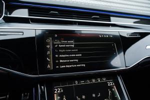 Melns Audi S8 2020 Mārupe, ar dzinēja tilpumu 4.00 L un nobraukumu 68 tūkst. km par 79900 €, foto 26 vietnē AUTOMOTO.COM.LV