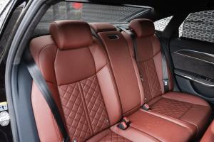 Melns Audi S8 2020 Mārupe, ar dzinēja tilpumu 4.00 L un nobraukumu 68 tūkst. km par 79900 €, foto 34 vietnē AUTOMOTO.COM.LV