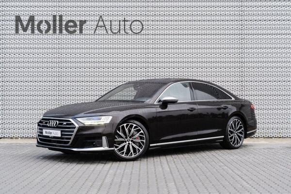 Black Audi S8 2020 in Marupe, with an engine capacity of 4.00 L and mileage of 68 thousand km for 79900 €, photo 1 on AUTOMOTO.COM.LV