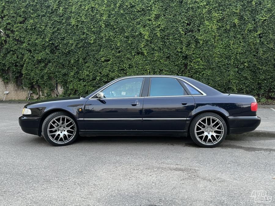 Zils Audi S8 1998 Kauņa, ar dzinēja tilpumu 4.20 L un nobraukumu 252 tūkst. km par 9500 €, foto 6 vietnē AUTOMOTO.COM.LV