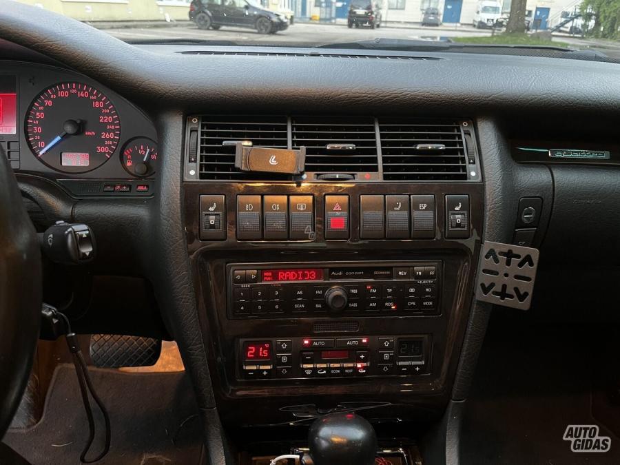 Zils Audi S8 1998 Kauņa, ar dzinēja tilpumu 4.20 L un nobraukumu 252 tūkst. km par 9500 €, foto 13 vietnē AUTOMOTO.COM.LV