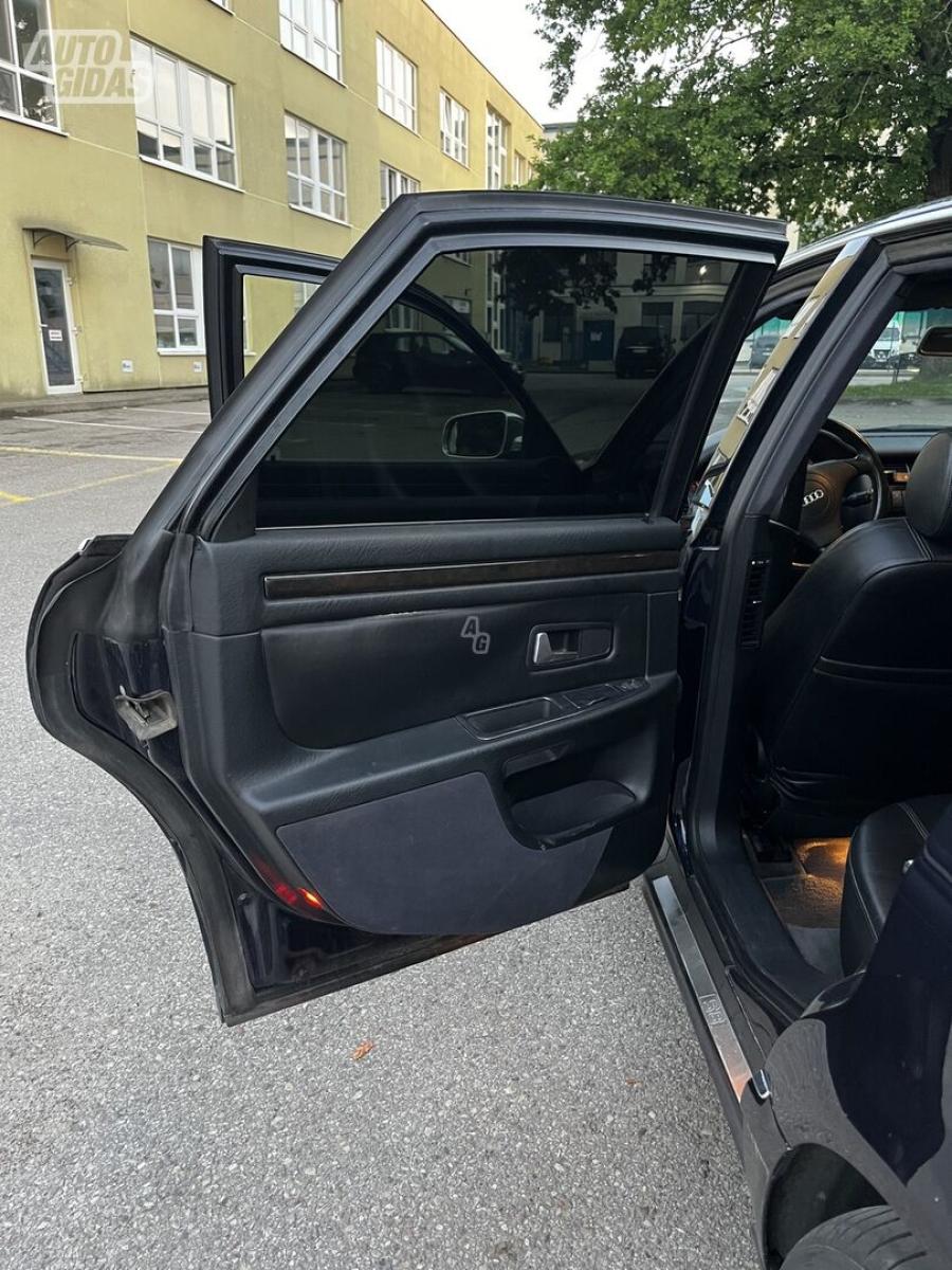 Zils Audi S8 1998 Kauņa, ar dzinēja tilpumu 4.20 L un nobraukumu 252 tūkst. km par 9500 €, foto 16 vietnē AUTOMOTO.COM.LV