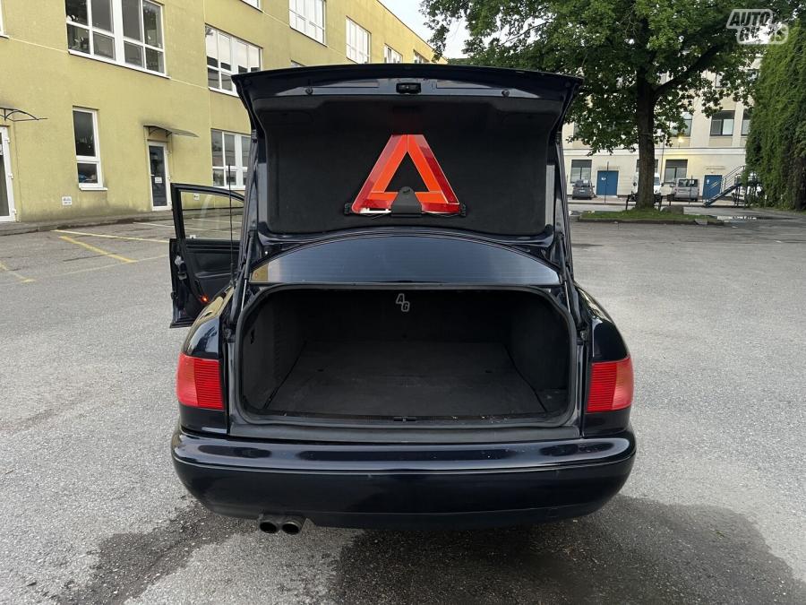 Zils Audi S8 1998 Kauņa, ar dzinēja tilpumu 4.20 L un nobraukumu 252 tūkst. km par 9500 €, foto 18 vietnē AUTOMOTO.COM.LV