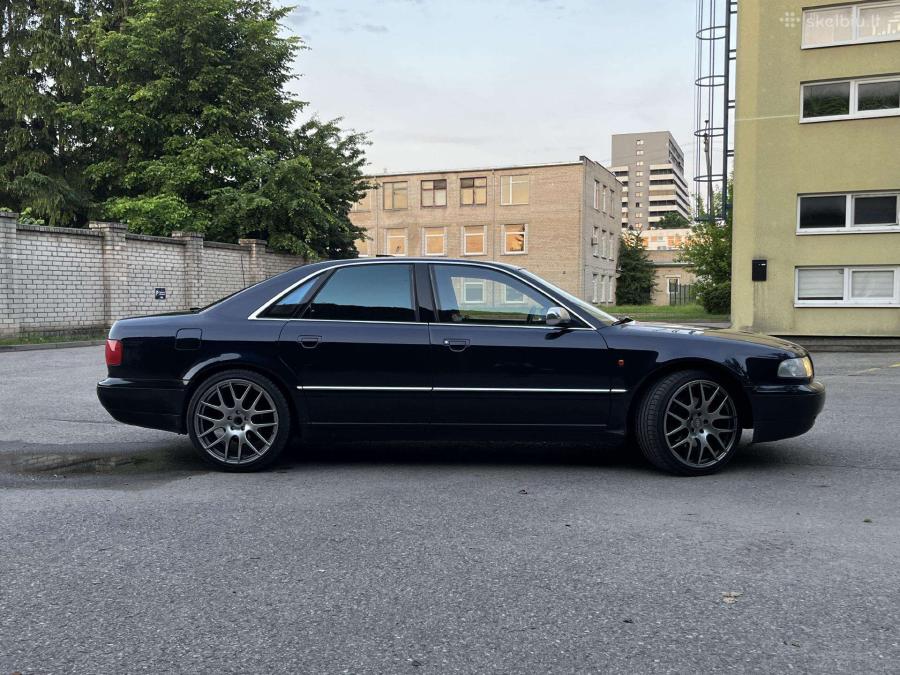 Blue Audi S8 1998 in Kaunas, with an engine capacity of 4.20 L and mileage of 255 thousand km for 7800 €, photo 6 on AUTOMOTO.COM.LV