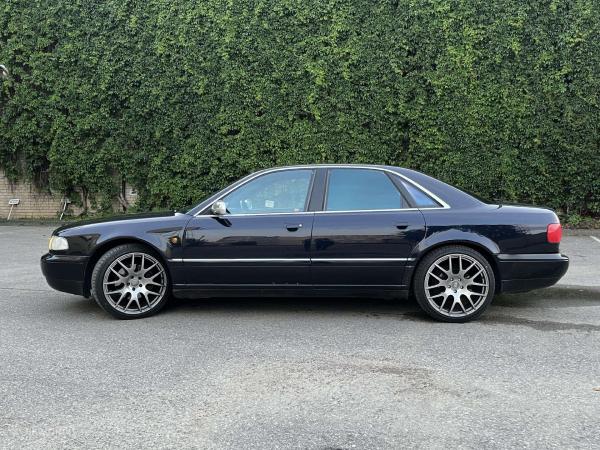Синий Ауди С8 1998 в Каунас, объемом двигателя 4.20 л и пробегом 255 тыс. км за 7800 €, фото 7 на AUTOMOTO.COM.LV