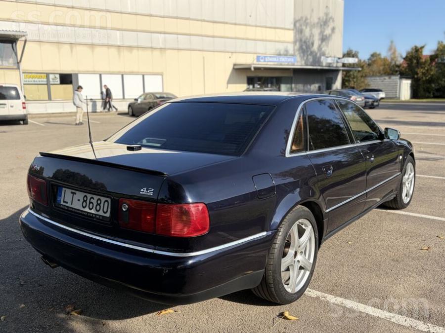 Blue Audi S8 1998 in Riga, with an engine capacity of 4.20 L and mileage of 410 thousand km for 4490 €, photo 6 on AUTOMOTO.COM.LV