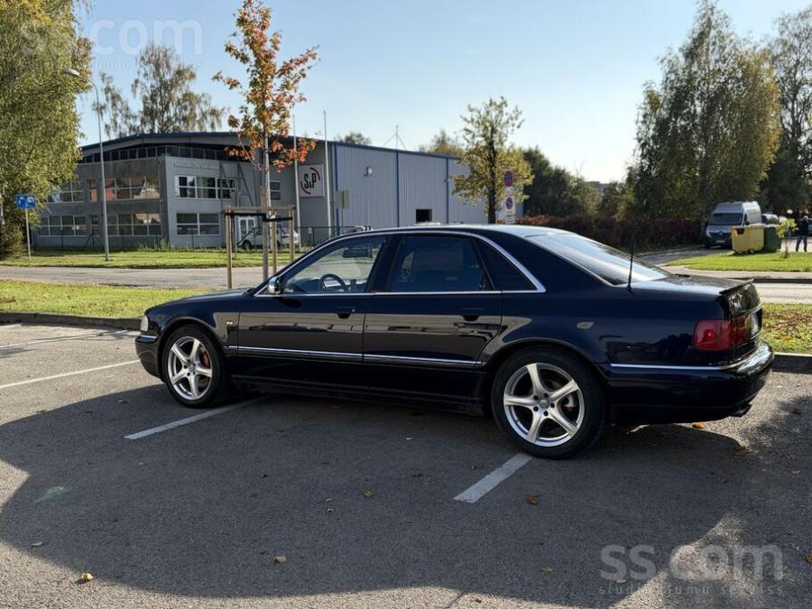 Blue Audi S8 1998 in Riga, with an engine capacity of 4.20 L and mileage of 410 thousand km for 4490 €, photo 11 on AUTOMOTO.COM.LV