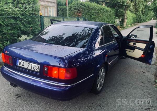 Blue Audi S8 1999 in Riga, with an engine capacity of 4.00 L and mileage of 312 thousand km for 7000 €, photo 3 on AUTOMOTO.COM.LV