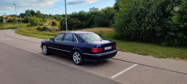 Blue Audi S8 2000 in Vilnius, with an engine capacity of 4.17 L and mileage of 315 thousand km for 5200 €, photo 8 on AUTOMOTO.COM.LV