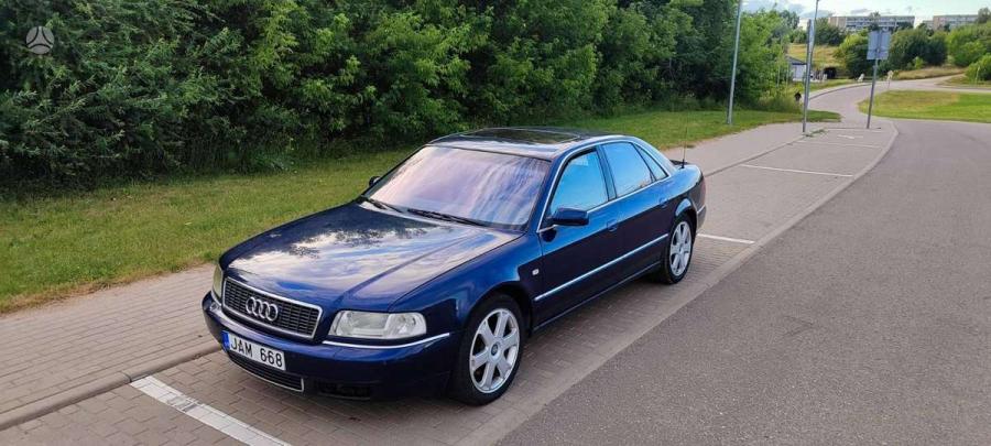 Blue Audi S8 2000 in Vilnius, with an engine capacity of 4.17 L and mileage of 315 thousand km for 5200 €, photo 1 on AUTOMOTO.COM.LV