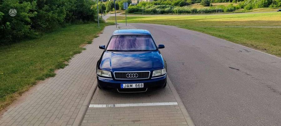 Blue Audi S8 2000 in Vilnius, with an engine capacity of 4.17 L and mileage of 315 thousand km for 5200 €, photo 4 on AUTOMOTO.COM.LV