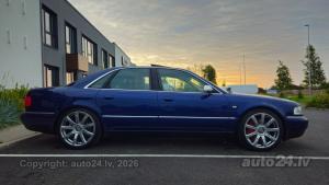 Blue Audi S8 2000 in Tallinn, with an engine capacity of 4.20 L and mileage of 267 thousand km for 16000 €, photo 8 on AUTOMOTO.COM.LV